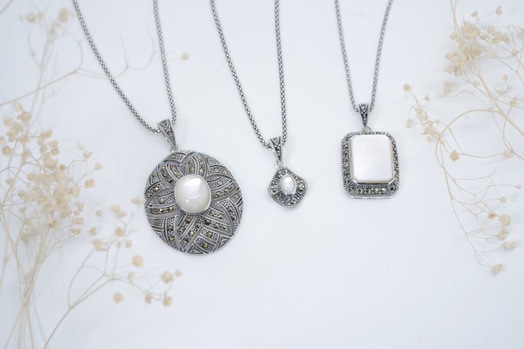 What is the best jewelry in gold designs?
