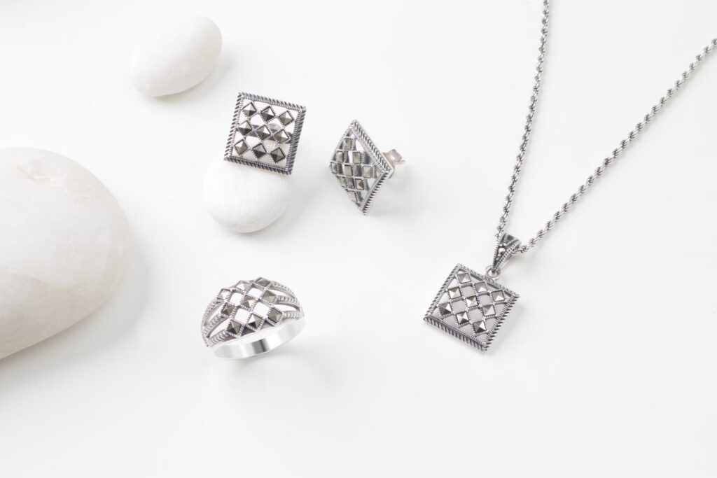 How to Replace Your Marcasite Stones with a Natural Stone - Hong Factory