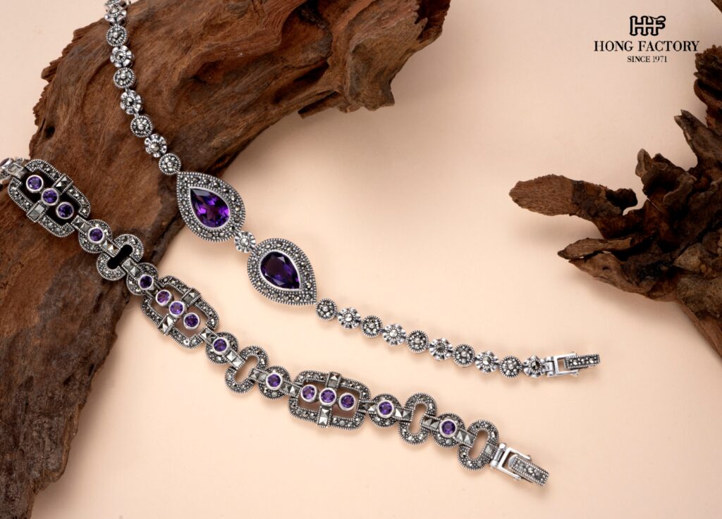 How to create an impactful jewelry advertisement?
