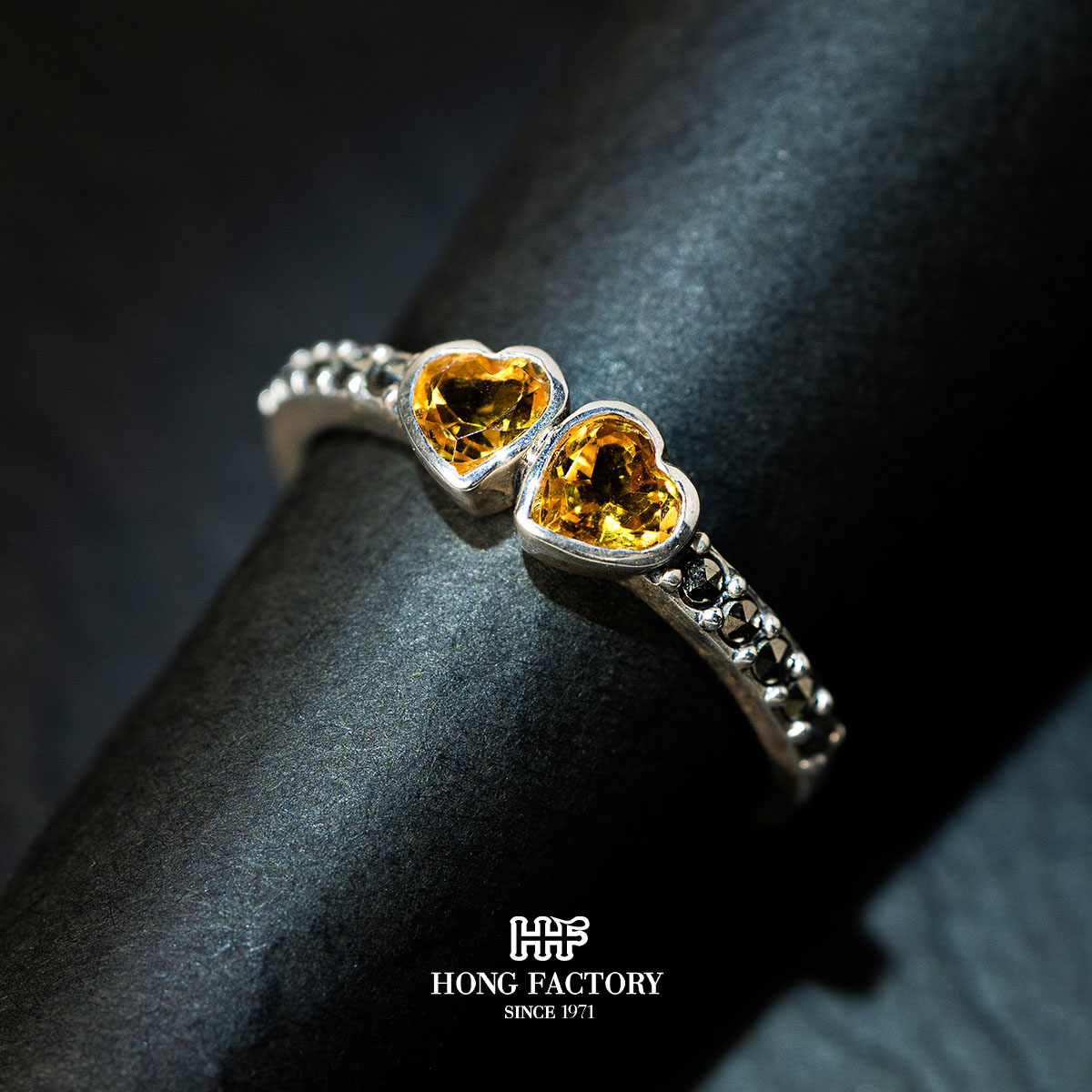 5 Reasons to Add a Middle Finger Ring to Your Jewelry Collection