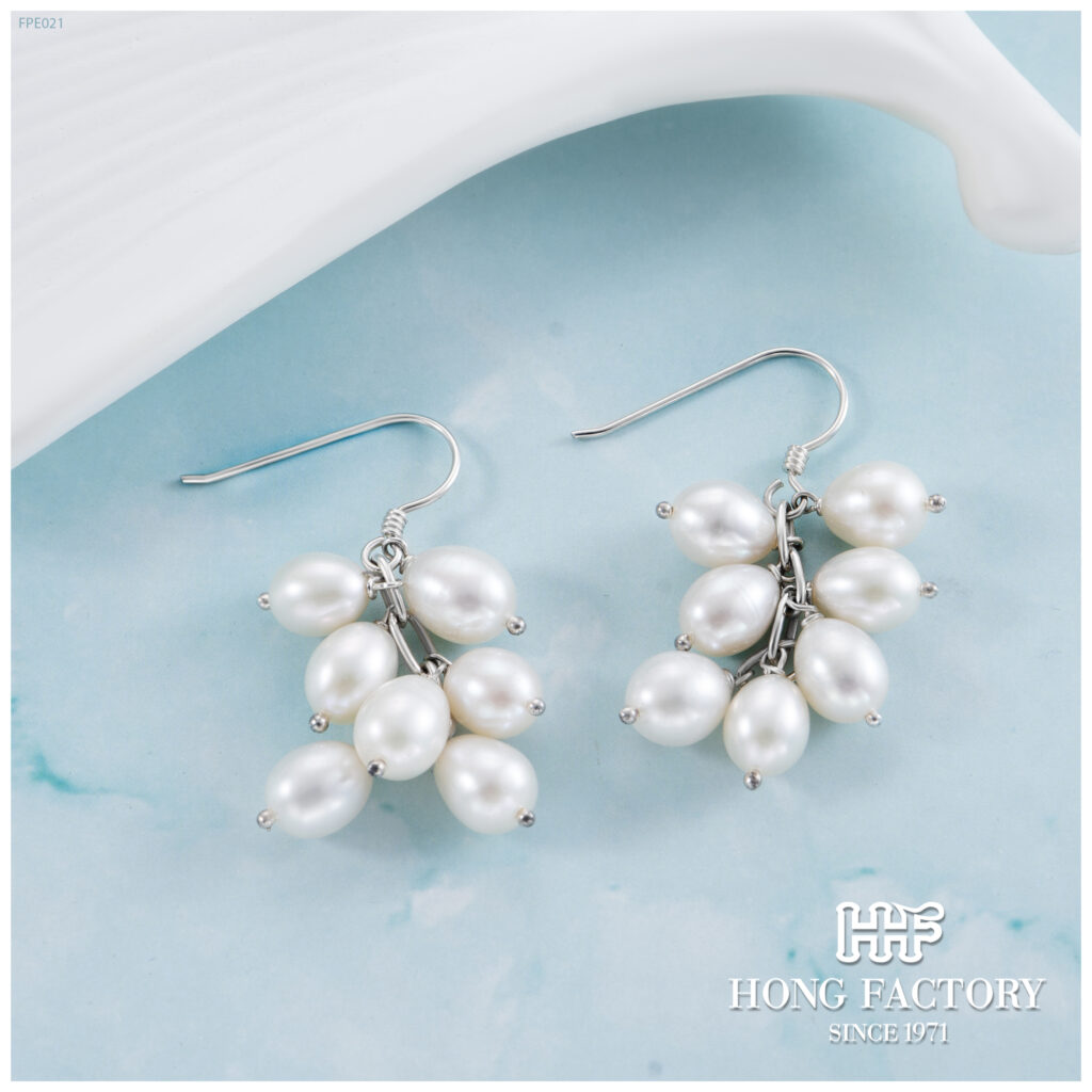 The Rising Trend of Minimalist Silver Jewelry in 2025