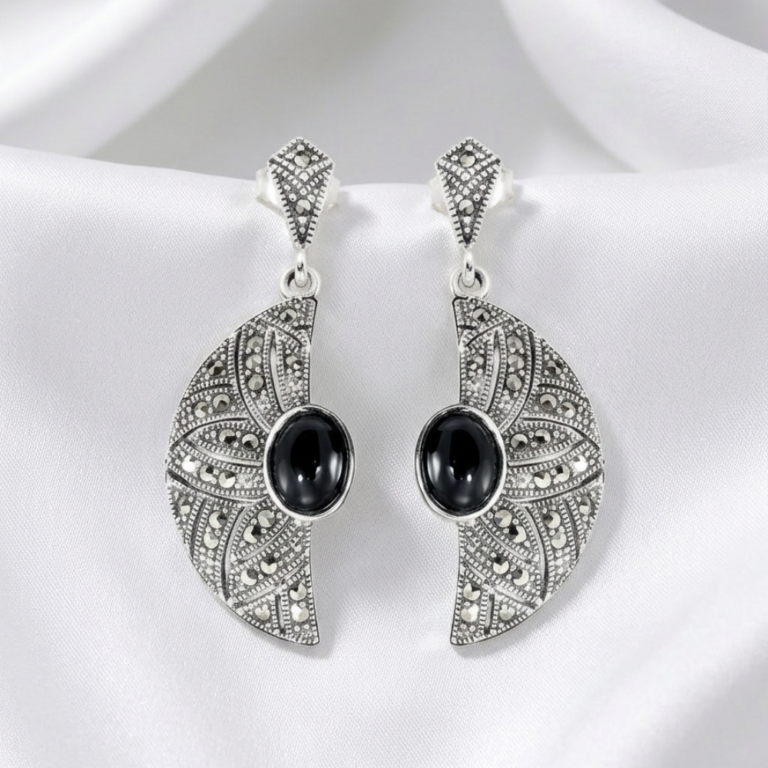 Art Deco Jewelry Is Back: Why the Geometric Silver Look Is Dominating ...